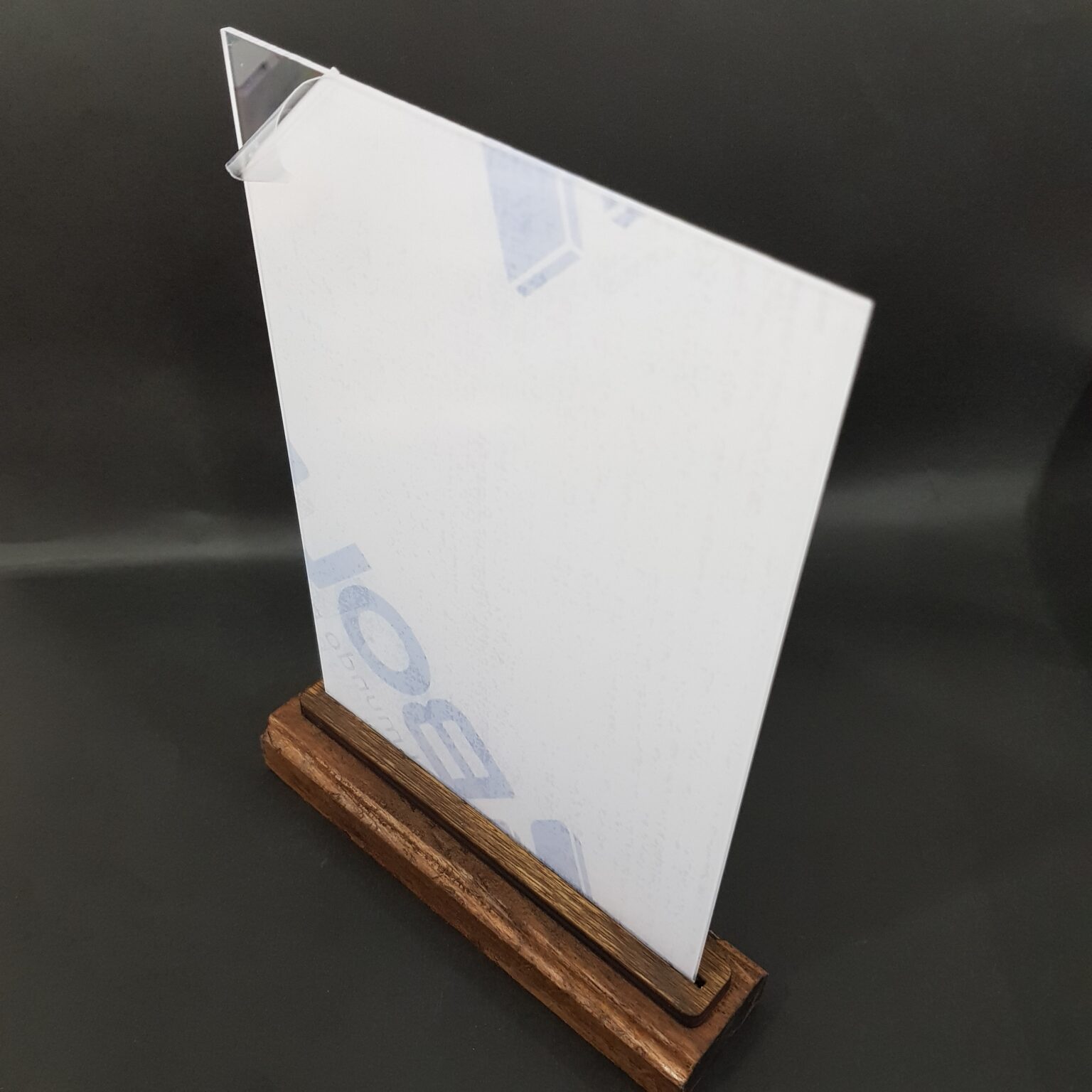 Acrílico Transparente 148x210x2mm y Base – Babalu Store